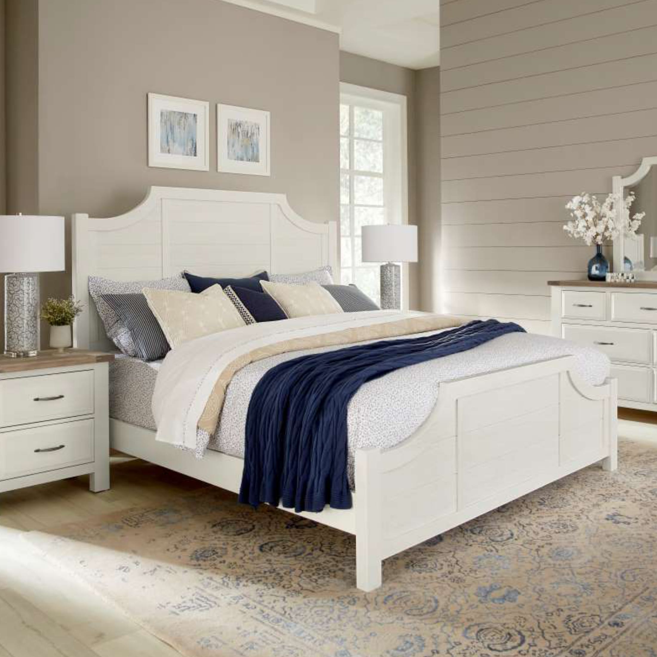 Maple Road 5 Piece Queen Bed Set | Cardis