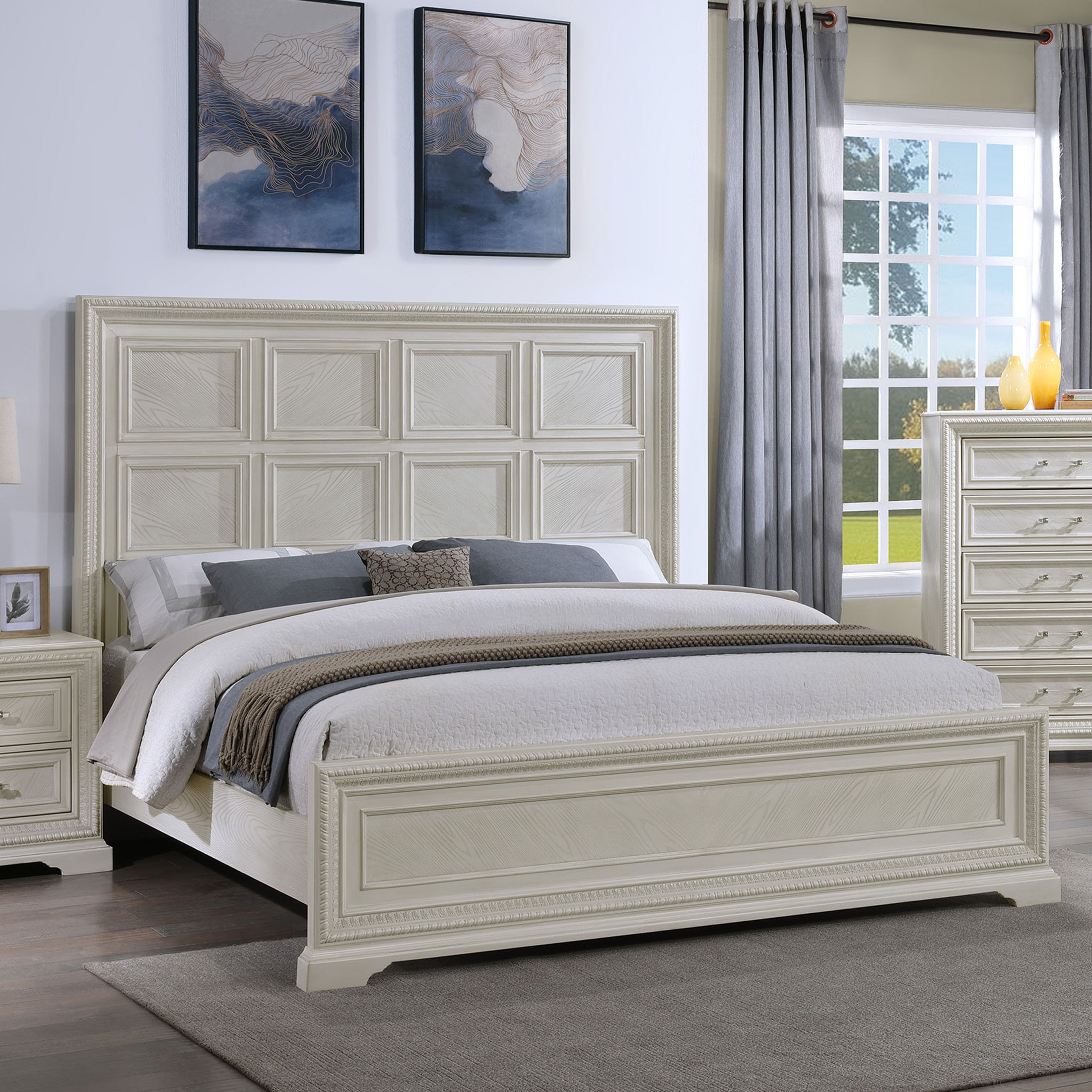 Queen Bed | Cardis